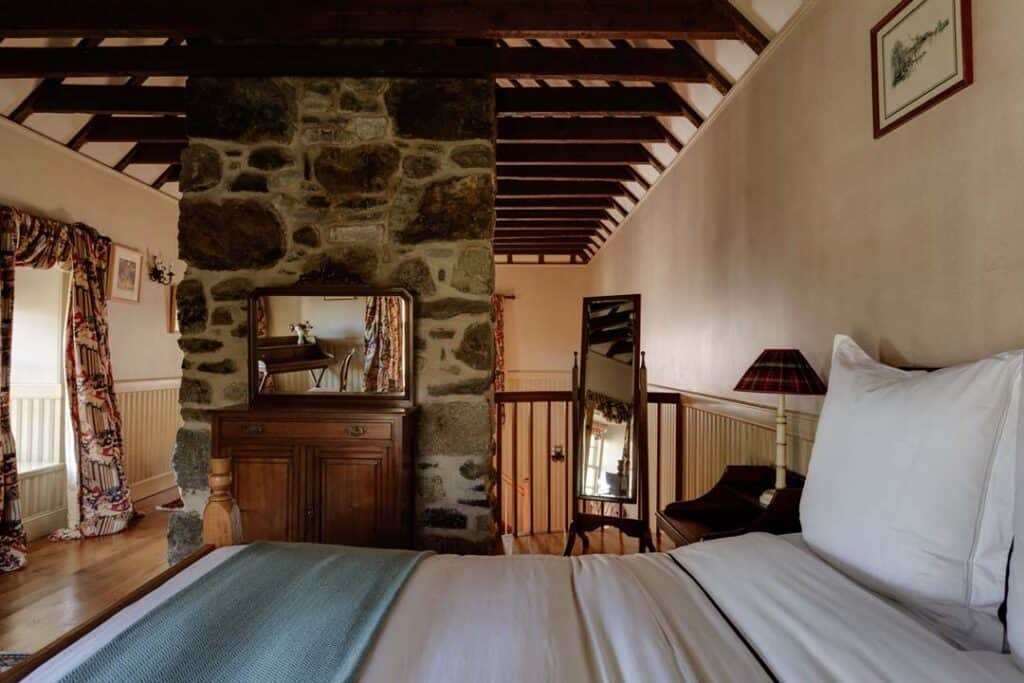 Mayen Estate - North East 250